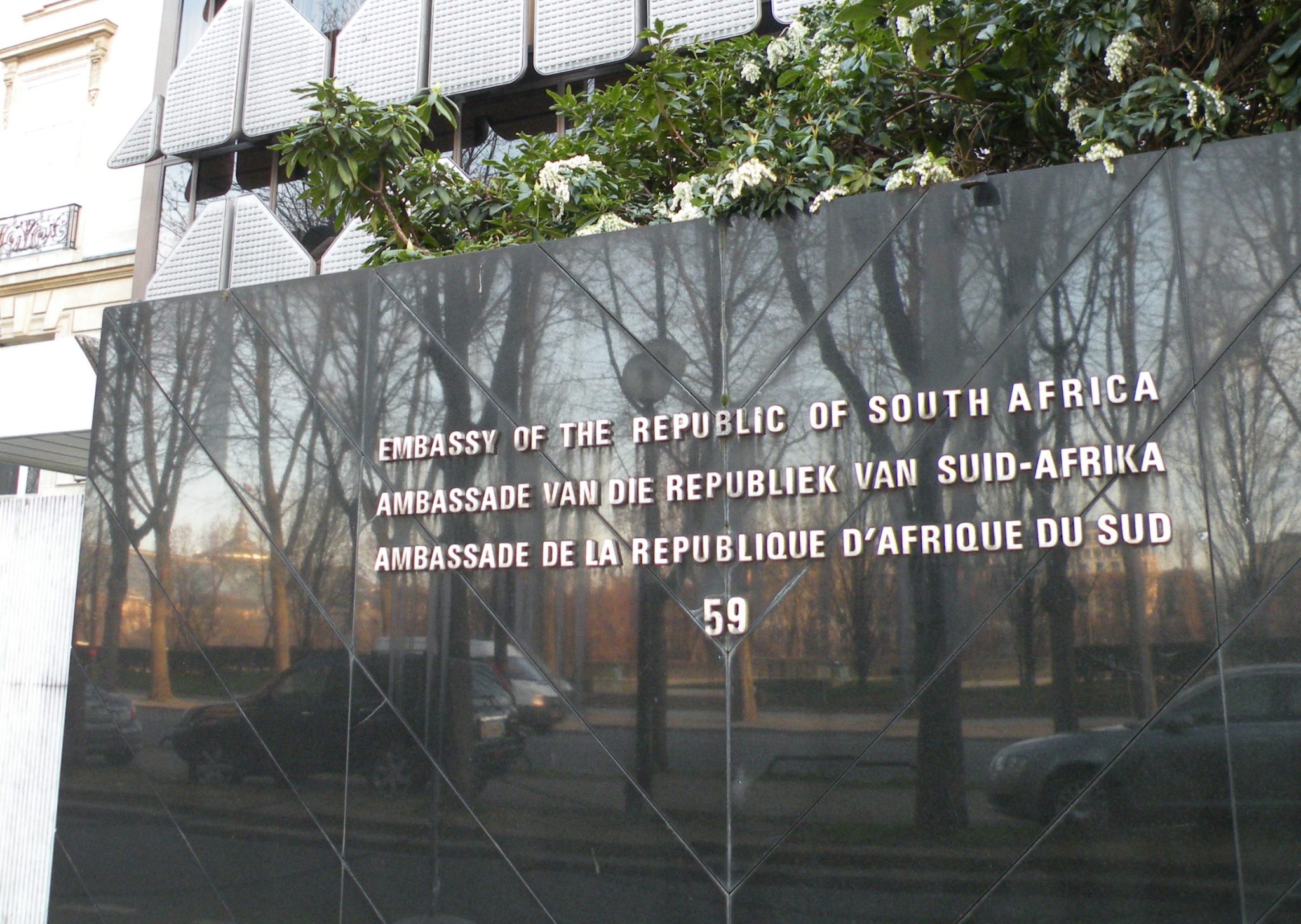 Embassy of South Africa in France contact details - 2025